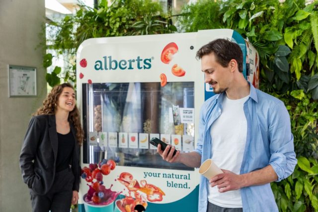 Food robotics and vending operators forge a new alliance | Vending ...